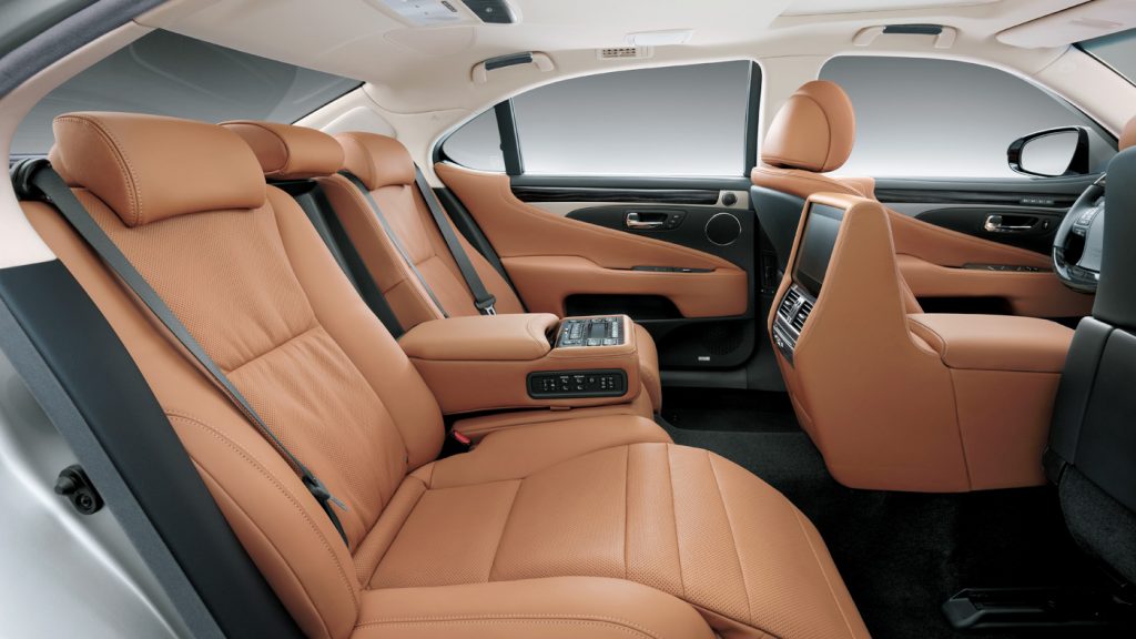 Profile interior view of Lexus LS460 - Lexus